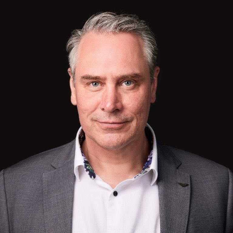 Selling Made Simple Book – T1 – Salesman.com Academy